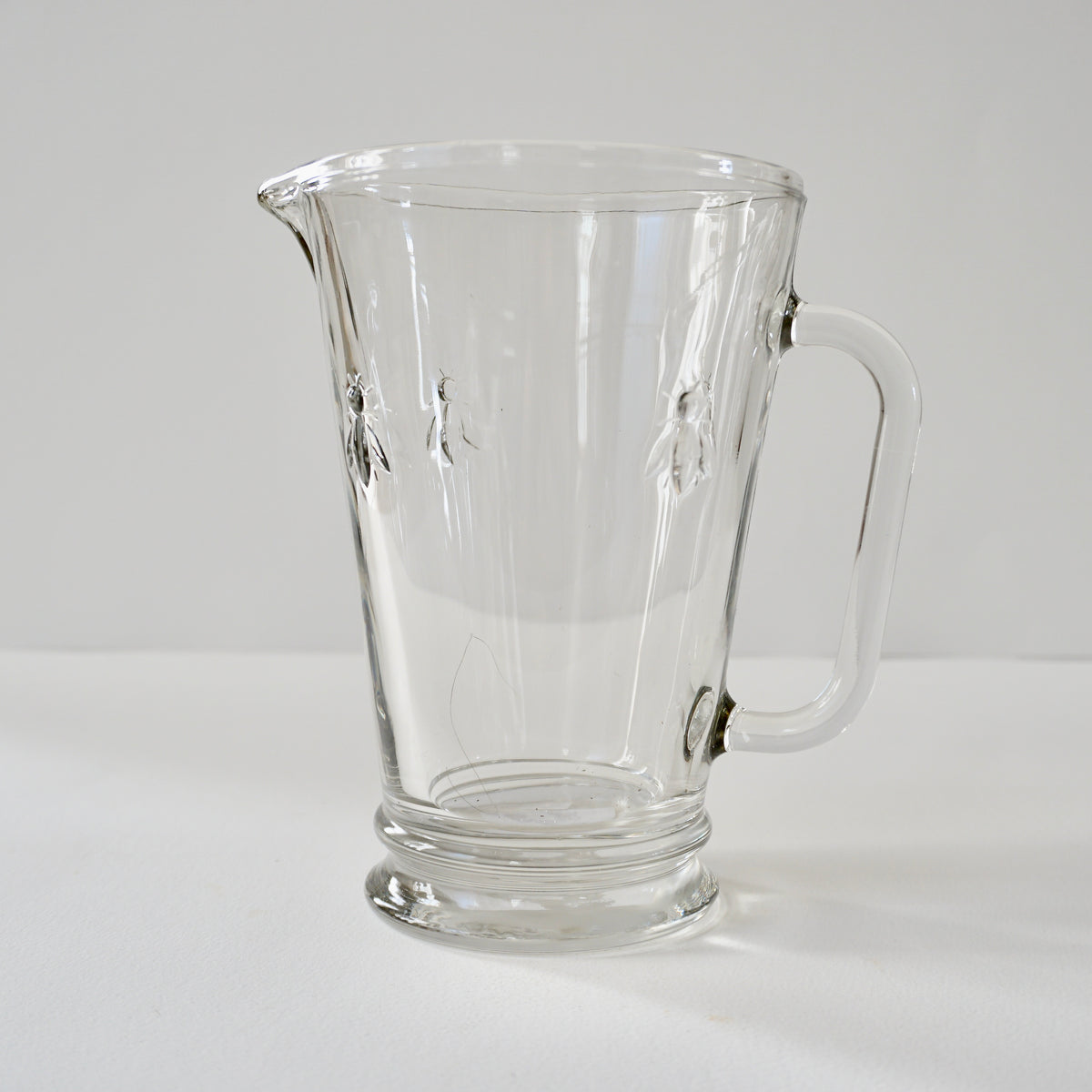 La Rochere - Bee Pitcher 35 oz – PURE HOME COUTURE APOTHECARY